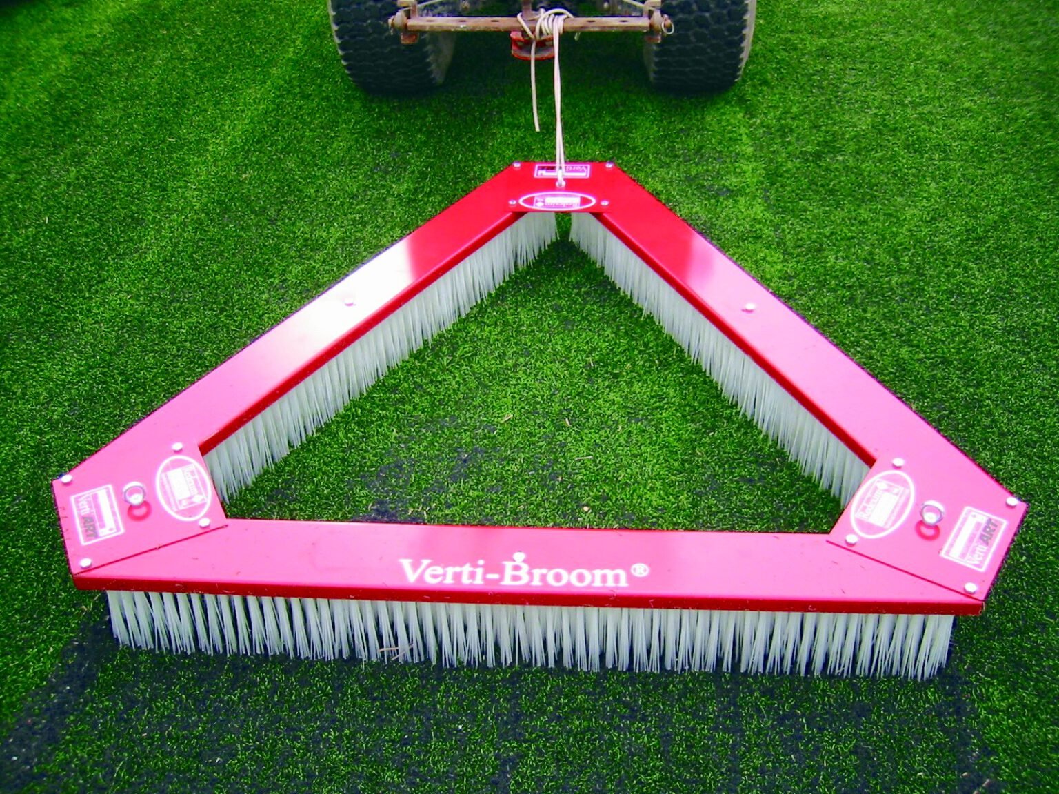 Kunstrasen - Reinigung & Pflege » Kalinke Maschinen